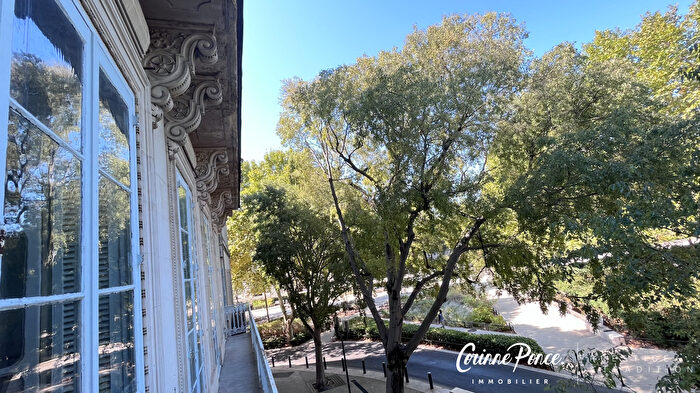 Nîmes - Appartement 8 pièces à vendre
