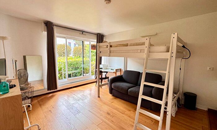 Appartement à louer - Beauté Baltard-Sous Préfecture, Nogent-sur-Marne - 1 pièce