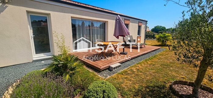 Maison 5 pièces à vendre à Château-Guibert