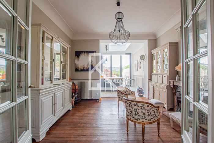 Angers - Maison 8 pièces à vendre