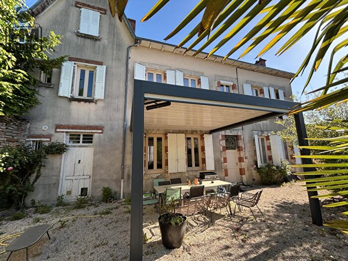 Maison à vendre - Saint-Yrieix-la-Perche - 6 pièces