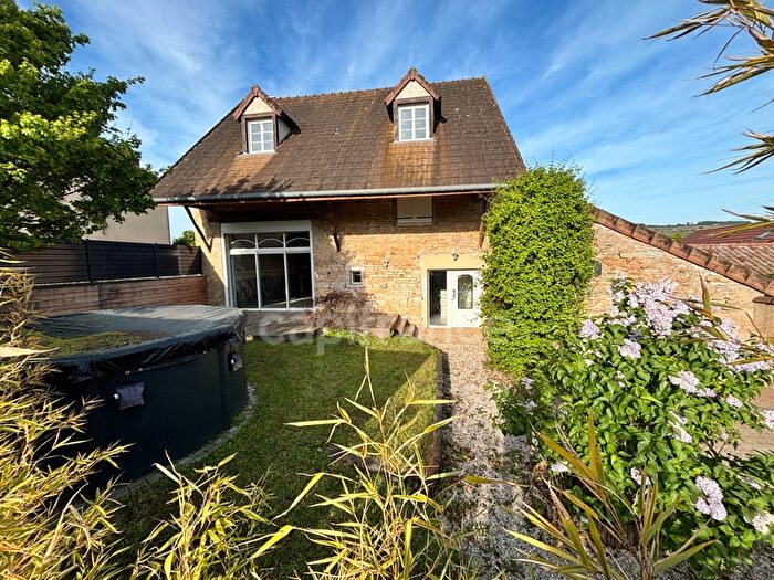 Maison à vendre - Jully-lès-Buxy - 5 pièces - 3 chambres