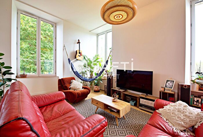 Le Pellerin : Maison 4 pièces à vendre