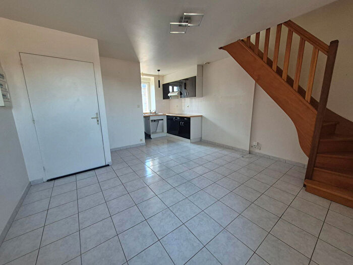 Bonnemain : Appartement 1 pièce à louer