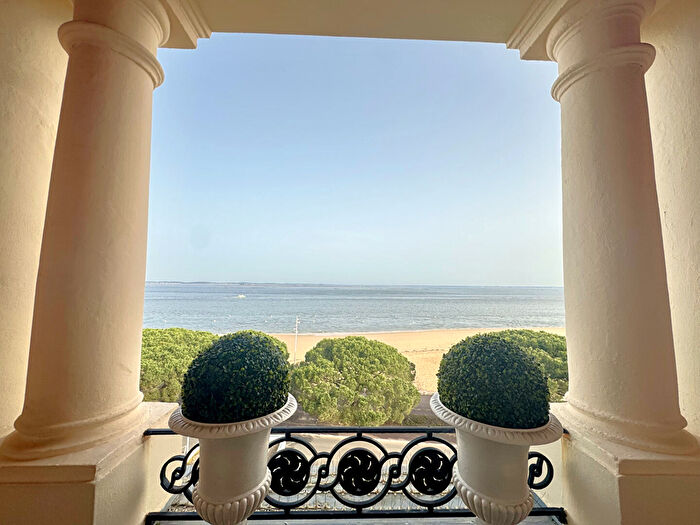 Appartement à vendre - Arcachon, Centre-ville, La Chapelle, Gare - 3 pièces - 2 chambres