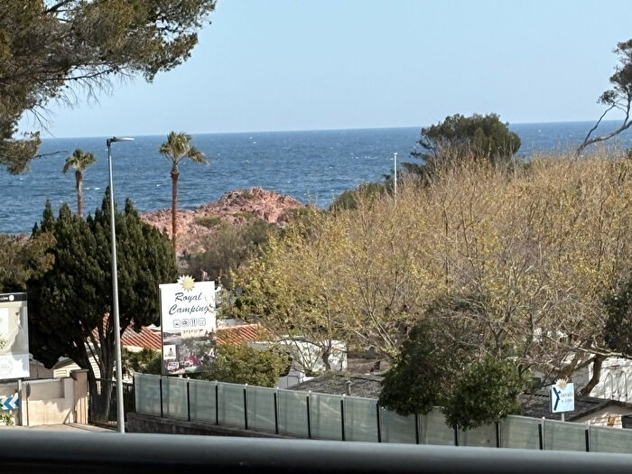 Appartement à vendre - Saint-Raphaël, Dramont - 3 pièces - 2 chambres