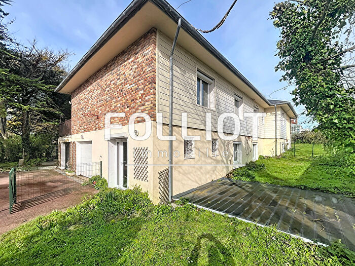 Maison à vendre - Hermanville-sur-Mer - 10 pièces - 7 chambres