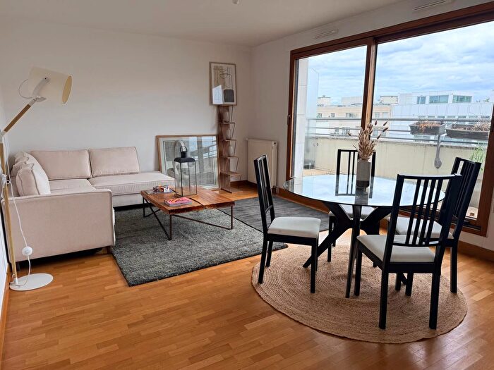 Levallois-Perret, Front de Villiers : Appartement 2 pièces à vendre