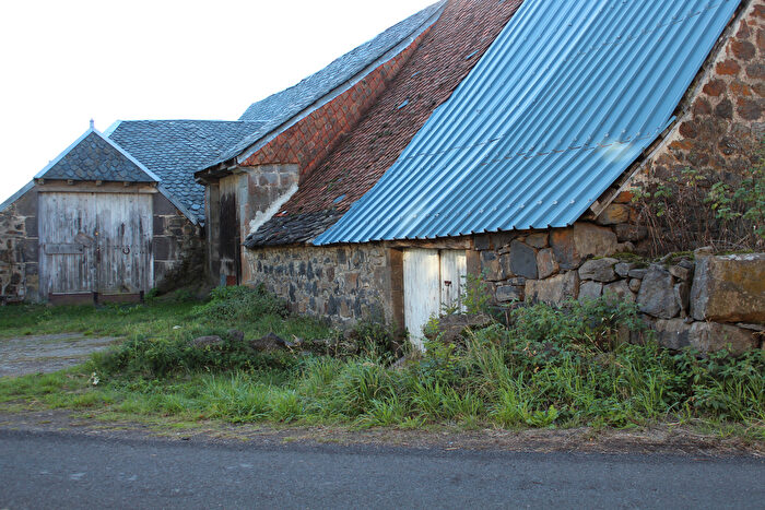 Maison à vendre - Saint-Bonnet-de-Salers - 4 pièces - 1 chambre