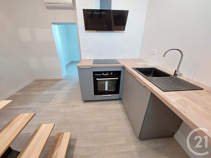 Appartement à louer - Brive-la-Gaillarde, Pont de La Bouvie, Gaubre, Estavel, Tujac - 2 pièces - 1 chambre