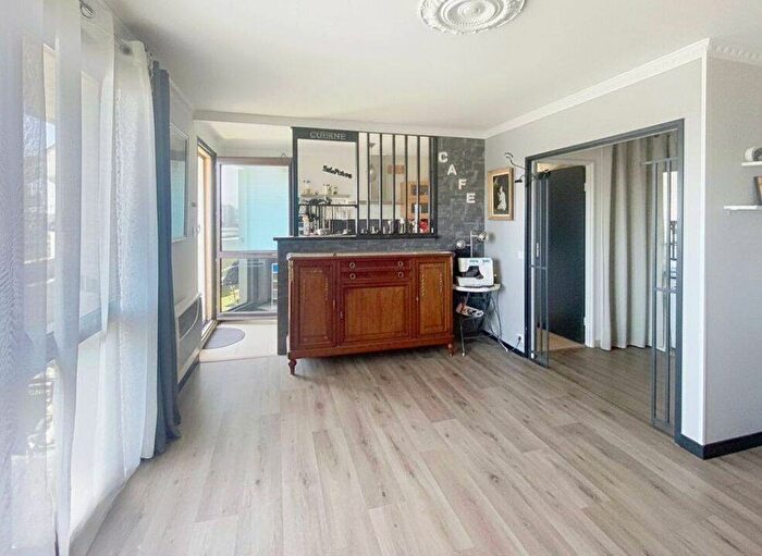 Appartement 2 pièces à Waldeck Rochet-Quinet Cachin, La Courneuve, à louer