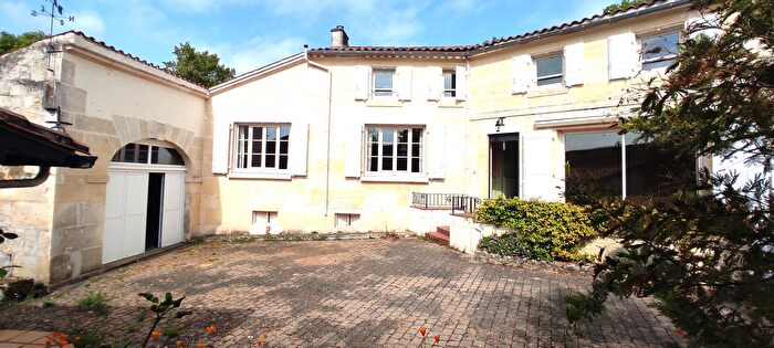 Maison 5 pièces à vendre à Saint-Sulpice-de-Cognac