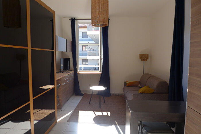 Appartement 1 pièce à louer à Saint-Paul-Trois-Châteaux