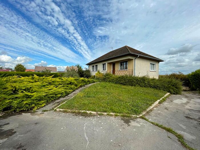 Faux-Fresnay : Maison 4 pièces à vendre