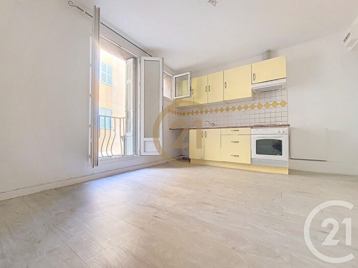 Appartement à louer - Draguignan, Centre-ville historique - 2 pièces - 1 chambre