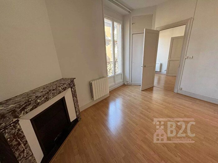 Championnet-Caserne de Bonne, Grenoble : Appartement 2 pièces à louer