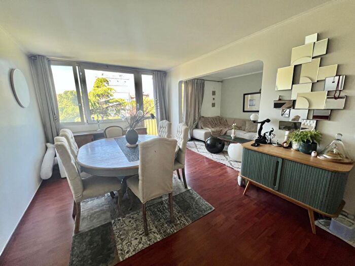 Appartement 5 pièces à vendre à Marcq-en-Barul, Mairie