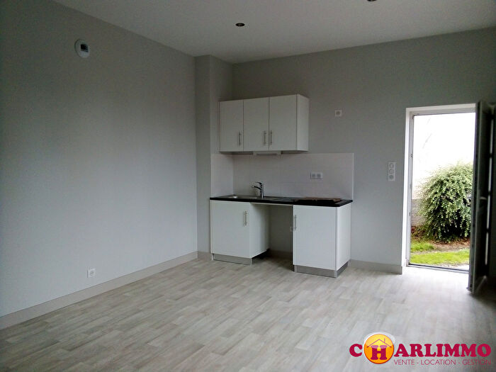 Appartement à louer - Rochechouart - 3 pièces - 2 chambres