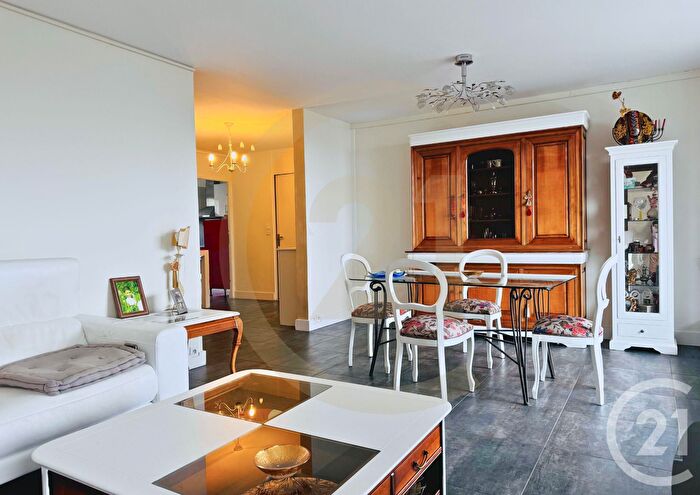 Appartement à vendre - Lyon e , La Duchère - 3 pièces - 2 chambres