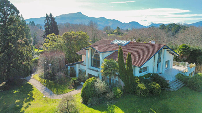 Maison 9 pièces à vendre - Ciboure