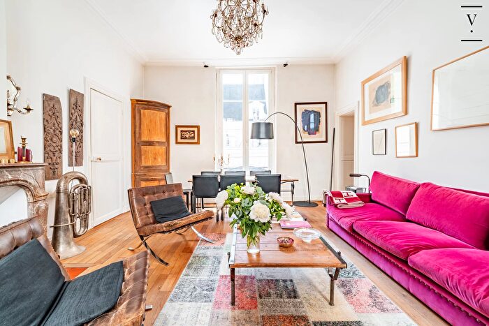 Appartement à vendre - Paris e , Archives - 5 pièces - 3 chambres