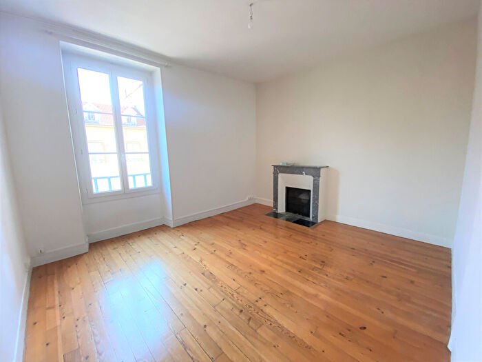 Appartement à louer - Pau, Centre-ville - 3 pièces - 2 chambres