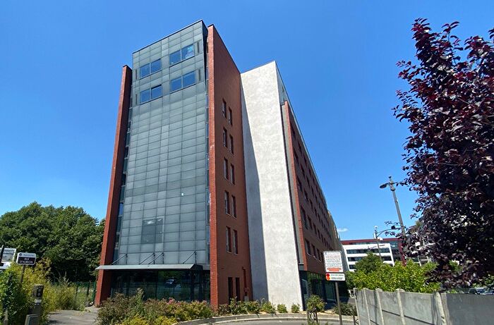 Appartement à vendre - Rosny-sous-Bois, Centre Commercial - 1 pièce