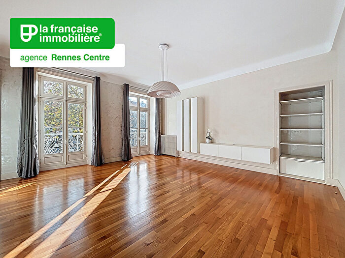 Appartement à vendre - Quartiers Ouest, Bourg lEvesque - 6 pièces - 3 chambres