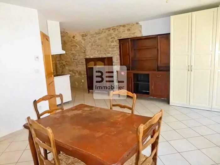 Bagnols-sur-Cèze, Centre-ville : Appartement 1 pièce à louer