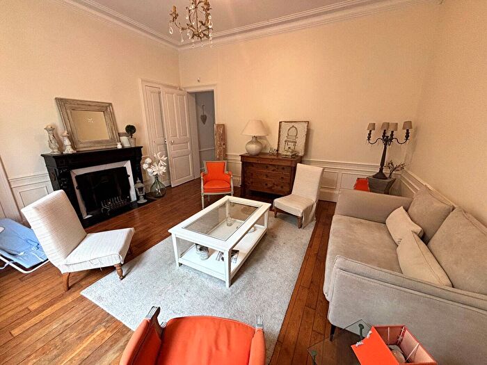 Appartement à louer - Gare, Troyes - 6 pièces - 4 chambres