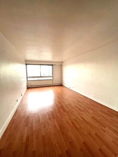 Appartement à louer - Gambetta, Courbevoie - 3 pièces - 2 chambres