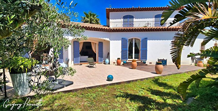 Maison à vendre - Hyères, Giens - 4 pièces - 3 chambres