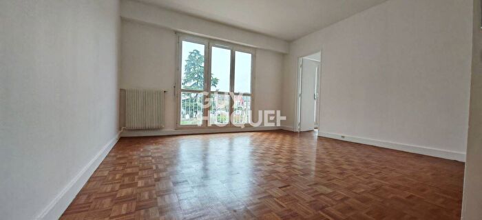 Appartement à louer - La Fontaine-Parc des Sceaux-Croix de Berny-Centre Ville, Antony - 3 pièces - 2 chambres