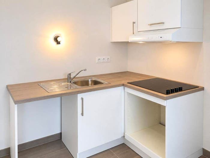 Basses Ferrailles-Jas, Cavaillon - Appartement 2 pièces à louer