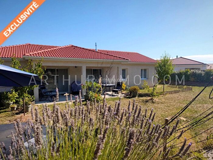 Maison à louer - Roiffieux - 5 pièces - 3 chambres