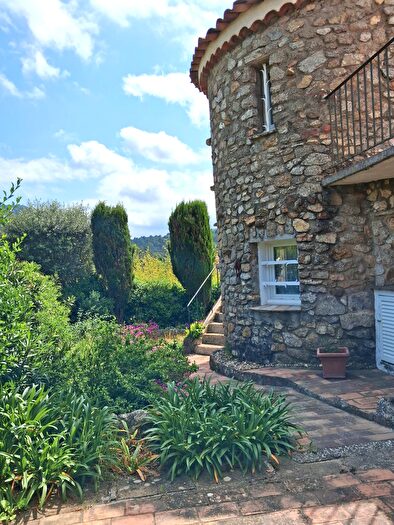 Le Plan-de-la-Tour : Maison 4 pièces à vendre