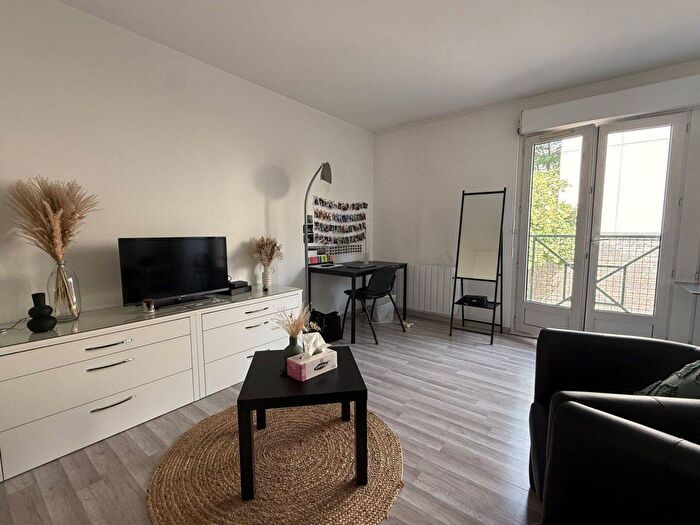 Centre Ville, Amiens : Appartement 1 pièce à louer