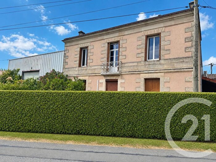 Maison 5 pièces à vendre à Berson