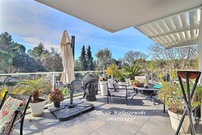 Appartement à vendre - Marseille e , Les Camoins - 3 pièces - 2 chambres