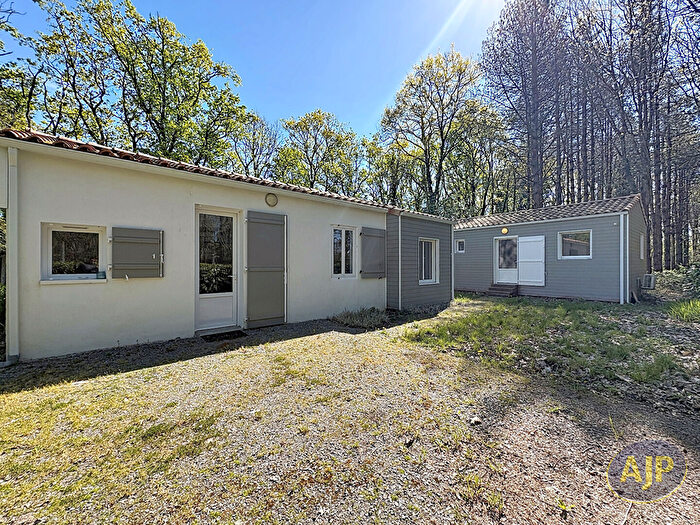 Maison 5 pièces à vendre à Saint-Urbain