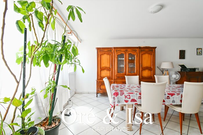 Maison 5 pièces à Saint-Christophe-le-Chaudry, à vendre
