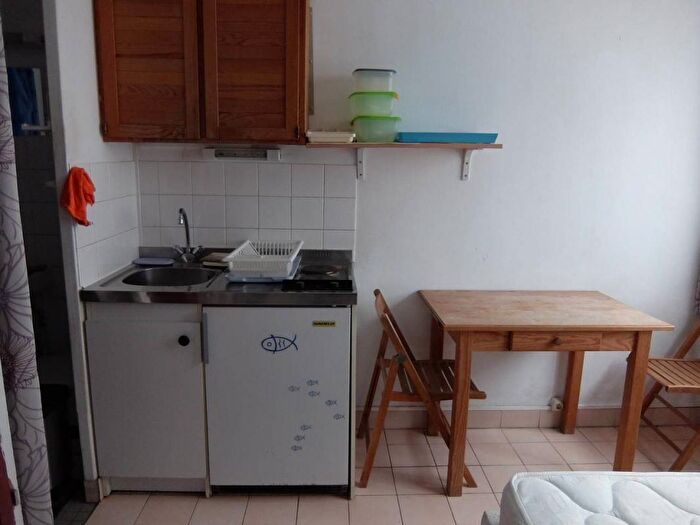 Maisons à vendre et appartements à louer - 1