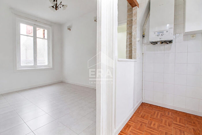 Appartement 2 pièces à Saint-Ouen, Centre-ville, à vendre