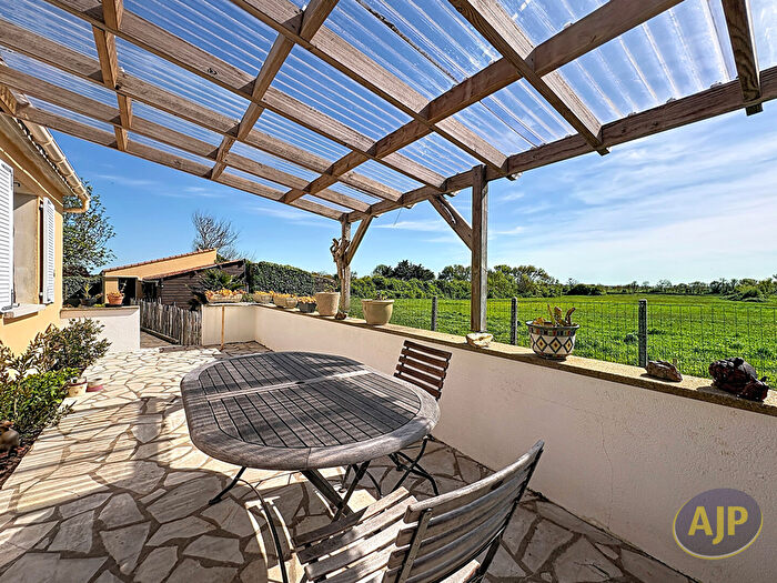 Maison 4 pièces à Saint-Denis-du-Payré, à vendre