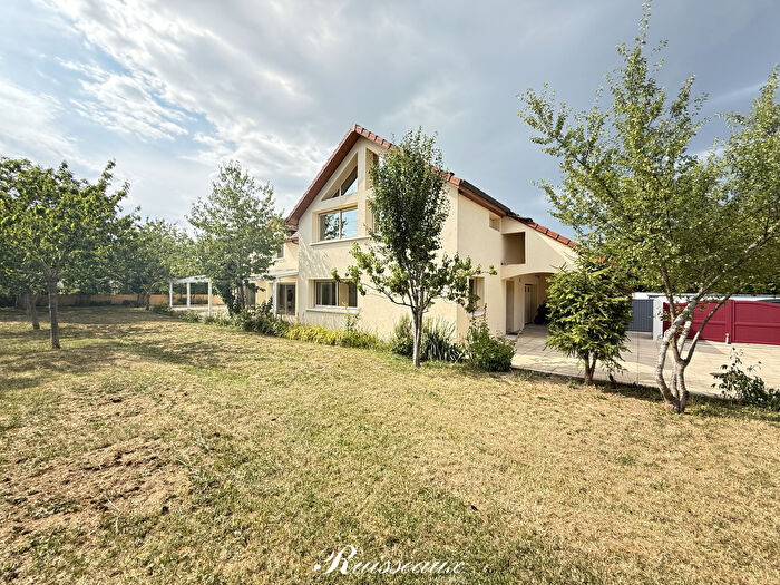 Maison à vendre - Chenôve, Chenôve - 6 pièces - 5 chambres