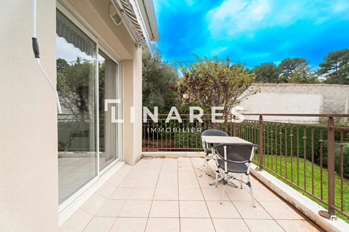 Appartement à vendre - Marseille e , Les Mourets - 3 pièces - 2 chambres