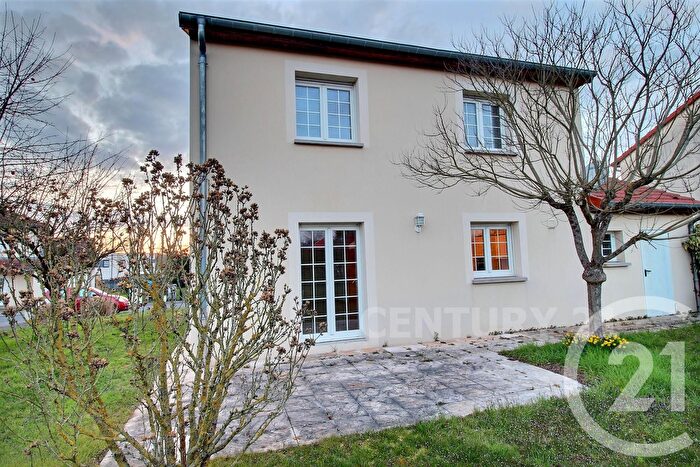 Maison à louer - Saint-Avold, Crusem - 5 pièces - 3 chambres