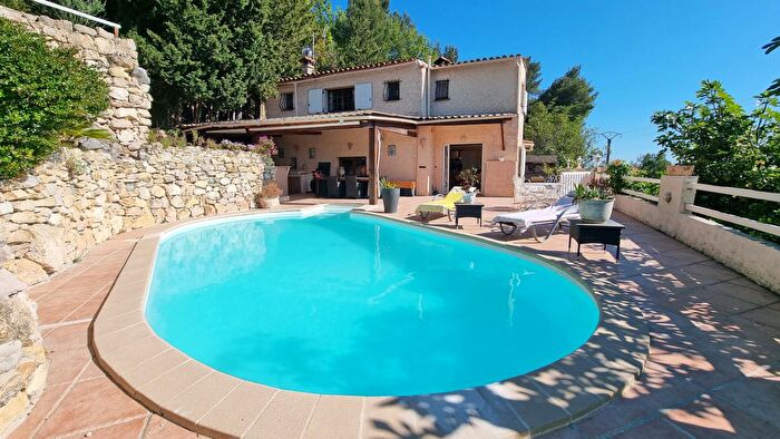 Maison 5 pièces à vendre à Aspremont