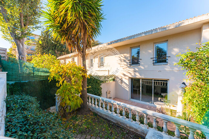 Maison à vendre - Marseille e , Mazargues - 3 pièces - 2 chambres