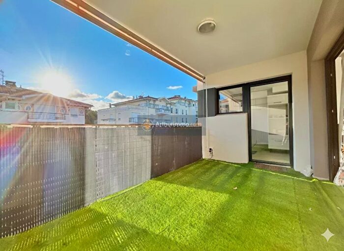 Appartement à vendre - Fréjus - 3 pièces - 2 chambres